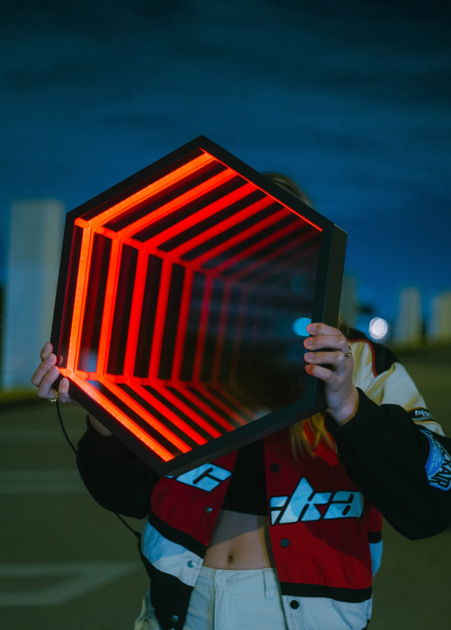 CUSTOM DESIGN – Infinity Lighting